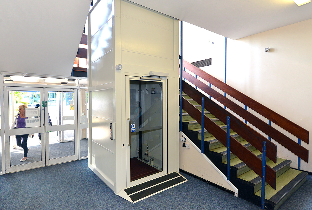 Cabin Platform Lift Range | Midilift Plus | Stannah