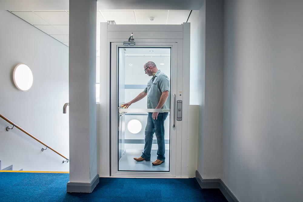 Wheelchair Platform Lifts | Disabled Access Lift | Stannah