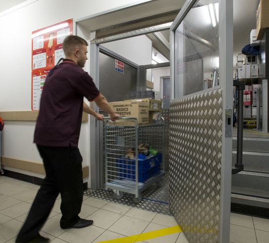 Service & Goods Lifts | Stannah