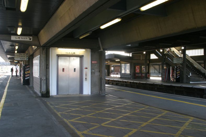 Passenger and Goods Lift Modernisation for Network Rail | Stannah